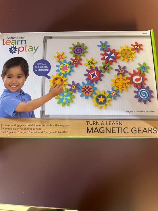 Lakeshore | Toys | Lakeshore Turn Learn Magnetic Gears Bright ...